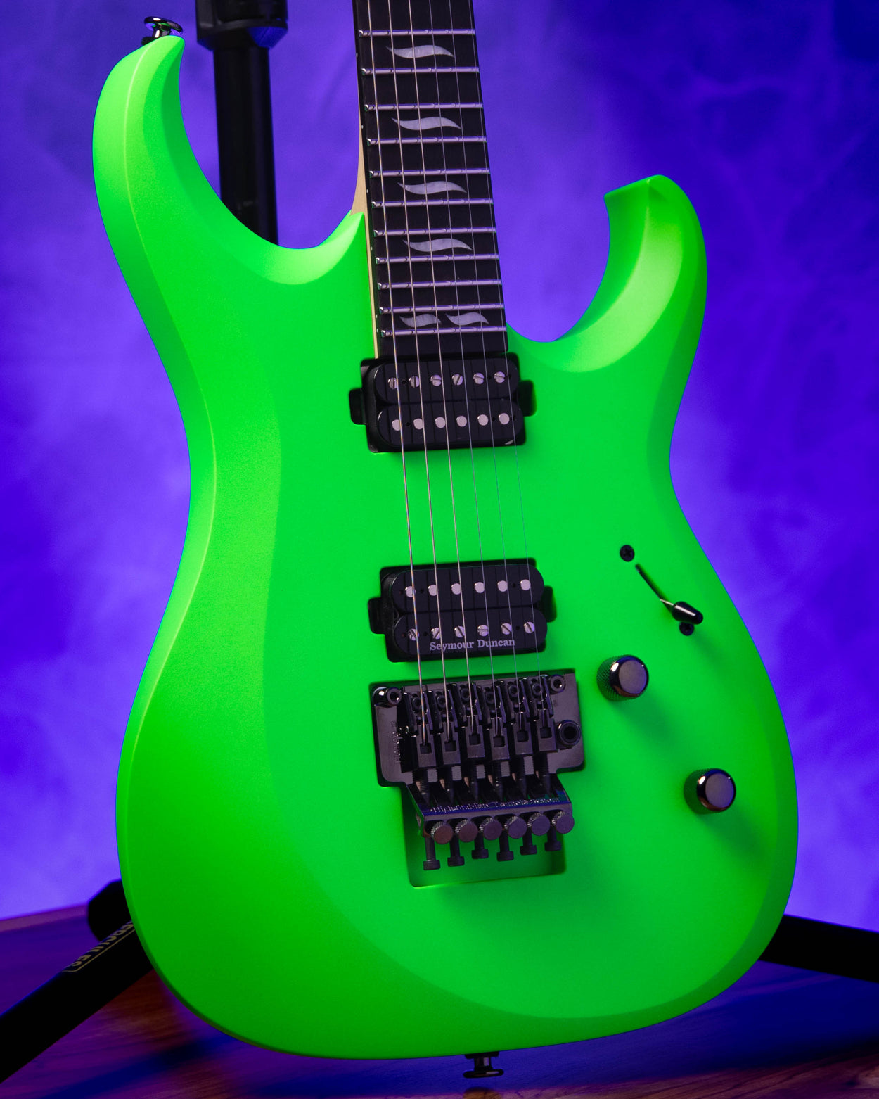 Carrozza Guitars – Mbit Guitars